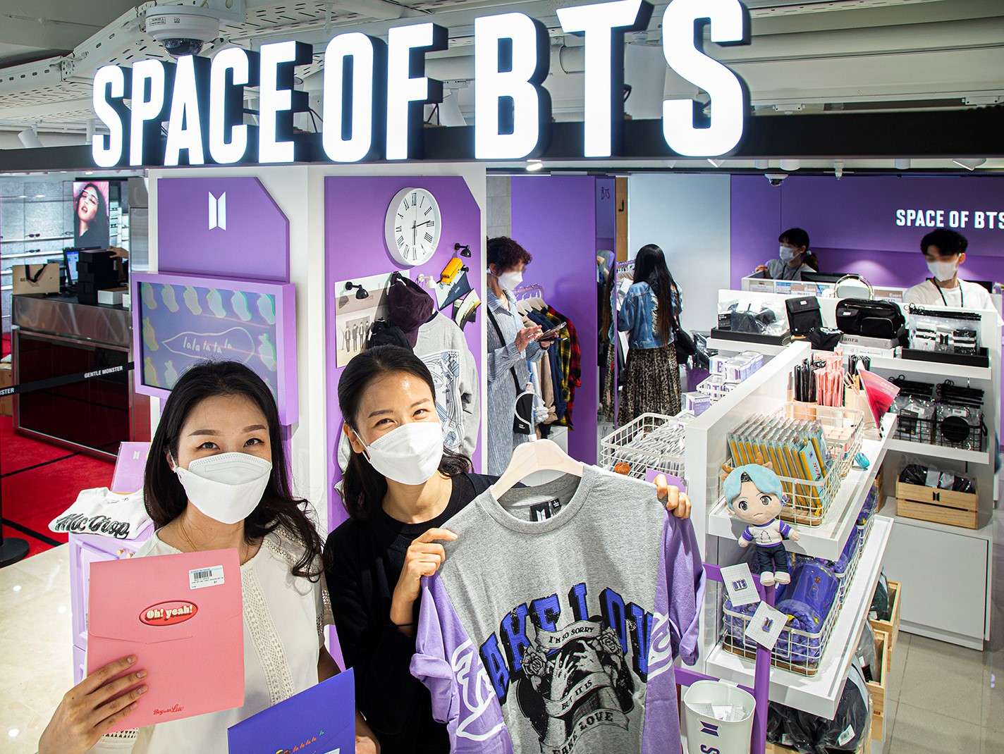 BTS official Shop (video) - septiembre 2023 😊